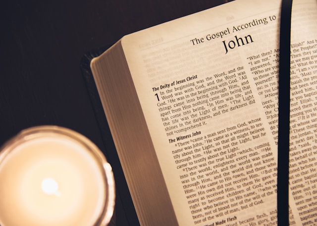 Gereja dan Injil – In Medio Ecclesiae